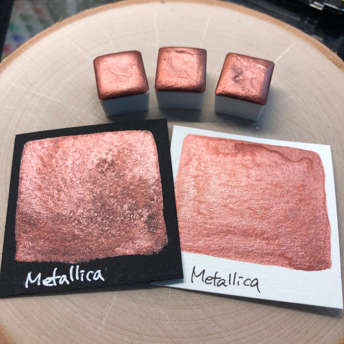 Metallica red watercolor paints half pan – IUILE